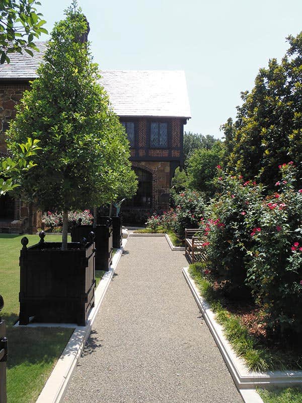 Ralph L. Duesing's Italian-style Garden Restoration - Period Homes